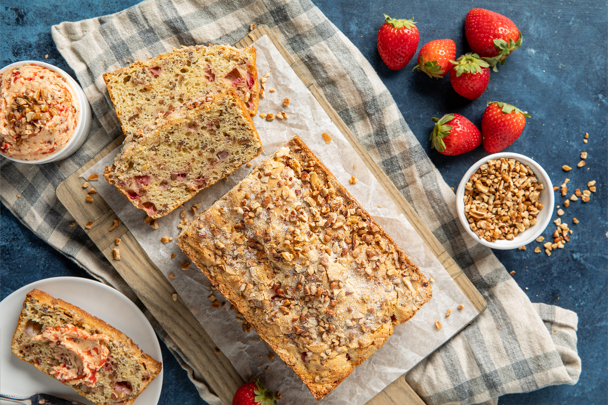 Strawberry Pecan Bread - Schermer Pecans